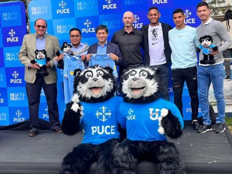 PUCE, FEUCE y Club Universidad Católica presentan a Aurelio - Conexion PUCE
