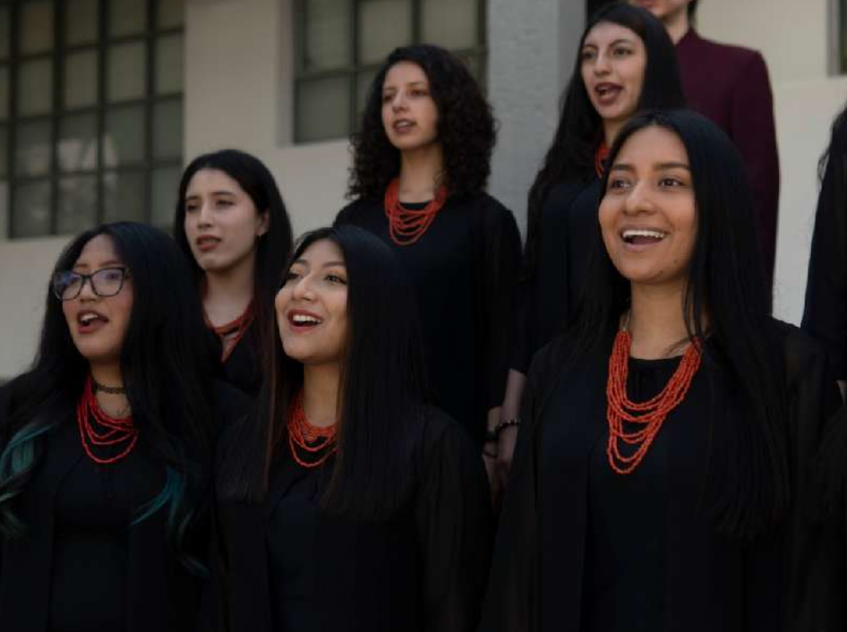 Radio Pública: 200 voces se reencuentra post pandemia - Conexion PUCE