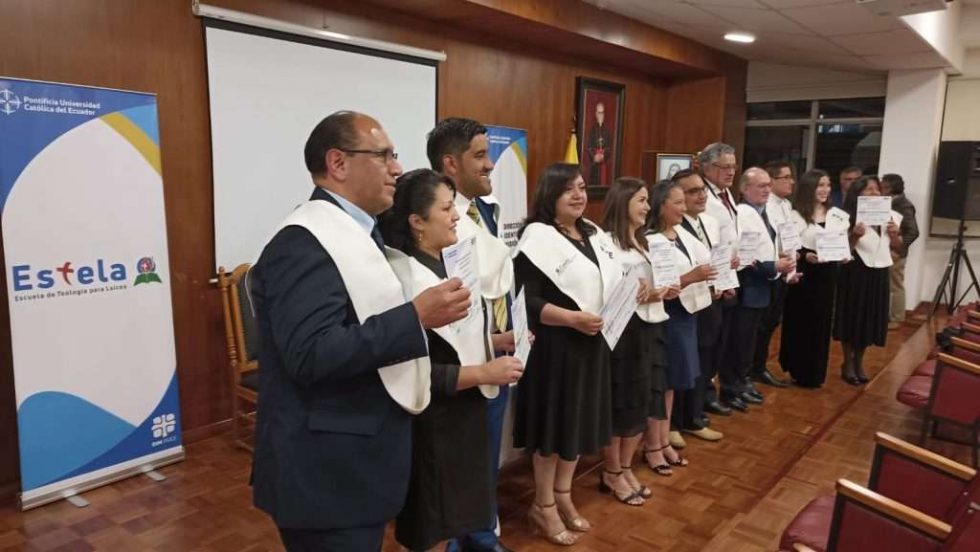 ESTELA, un programa para potenciar tu estudio bíblico - Conexion PUCE